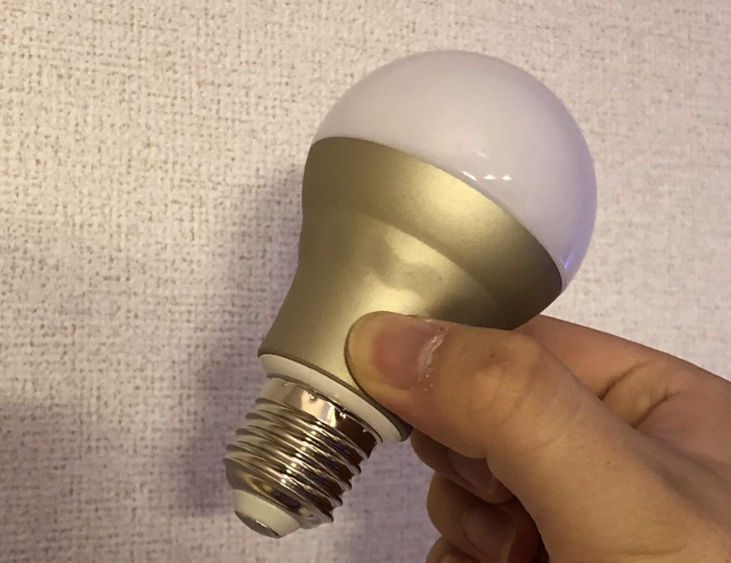 【レビュー】スマートLED電球のMagic Hueを使ってみた！初期設定の方法からWi-Fiの接続方法まで徹底解説！ | モネット